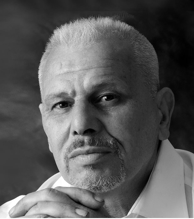 Biography – Derek Stockley